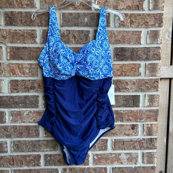 Hanna Nikole | Swim | Hanna Nikole Vintage Padded One Piece Swimsuits ...
